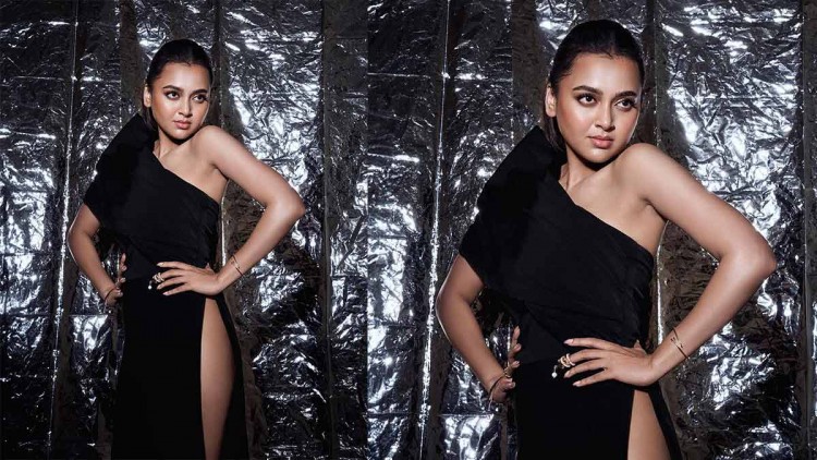 Tejasswi Prakash sets hearts racing in stunning black gown Tejasswi Prakash sets hearts racing in stunning black gown
