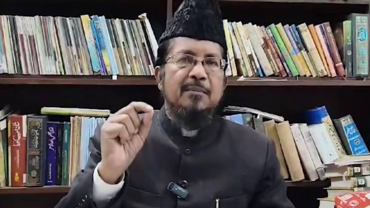 Dimple Yadav Criticized for Mosque Visit as Muslim Cleric Seeks Apology