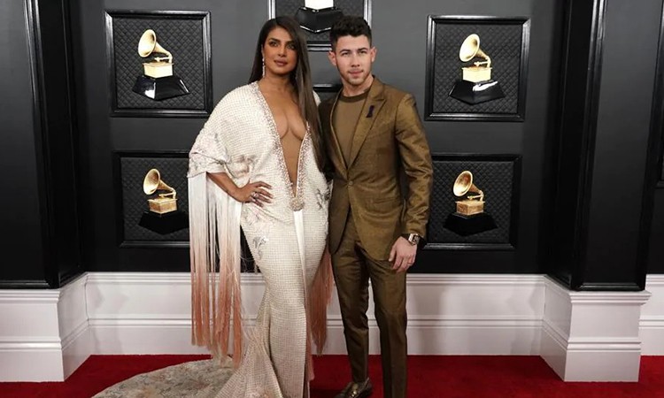 Priyanka Chopra Birthday Special: Top 10 risque red carpet looks of the ...