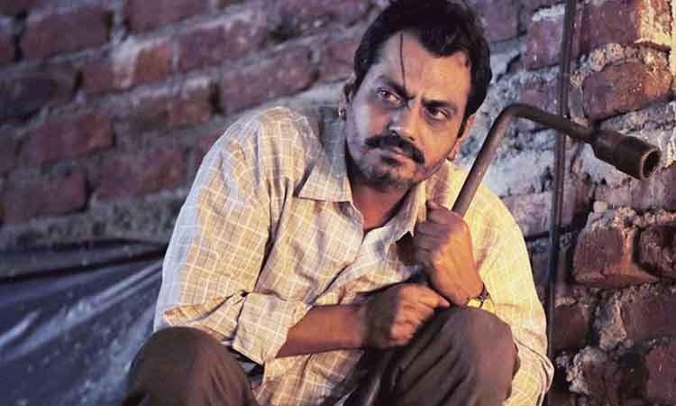 10 iconic grey characters from Bollywood that left people Spellbound