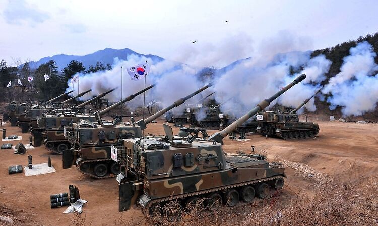 Top 10 self-propelled Howitzers in the world