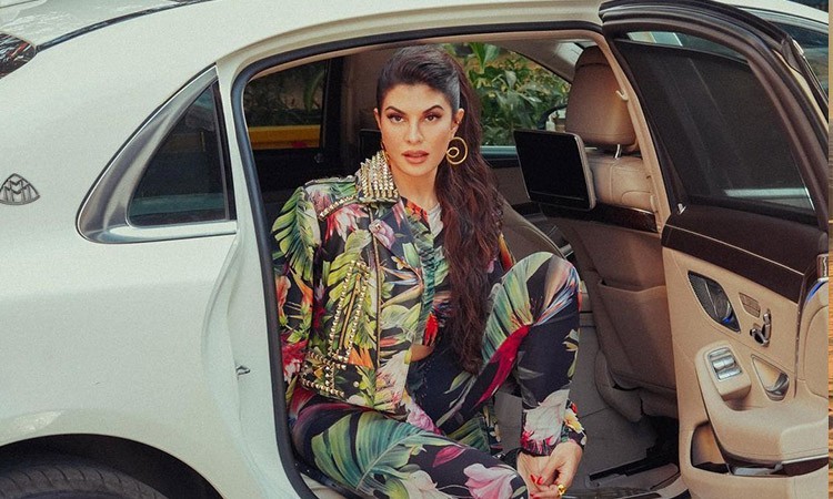 Jacqueline Fernandes takes the fashion quotient a notch higher with her ...
