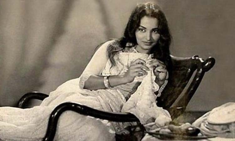 Bollywood legend: Waheeda Rehman | Top 10 mesmerizing movies of the ...