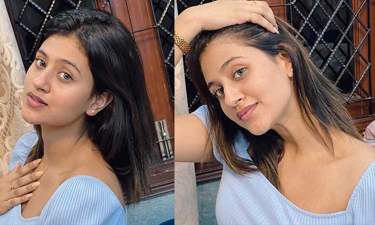 Anjali Arora looks sizzling hot in Lehenga choli