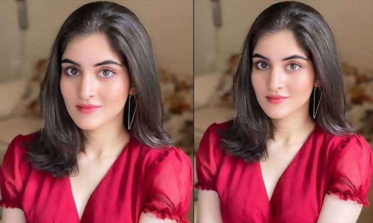 Navika Kotia: Top 10 breathtaking pictures of Sridevi's on-screen daughter in 'English Vinglish'