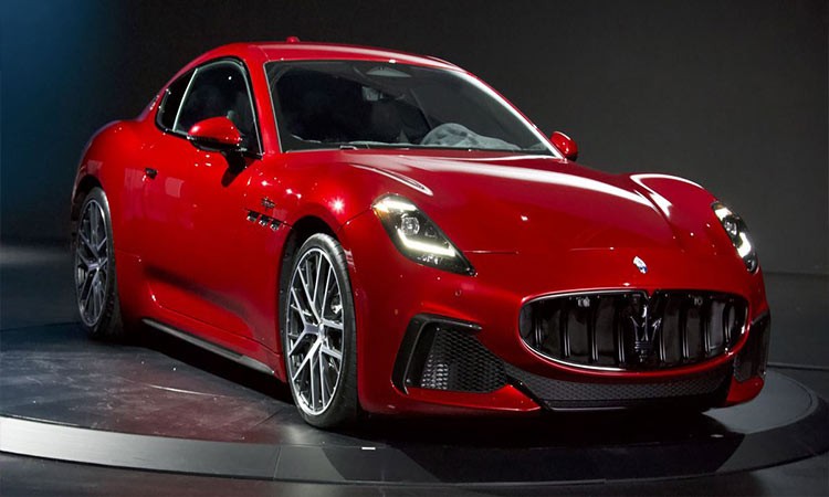 Top 10 sports car available in India