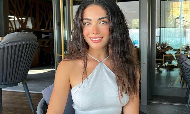 Özge Yağız: 10 bewitching pictures of the Turkish diva that will steal ...