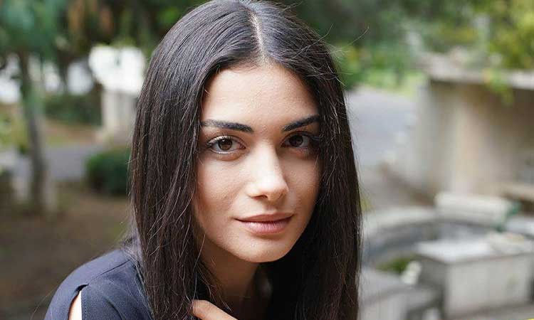 Özge Yağız: 10 bewitching pictures of the Turkish diva that will steal ...