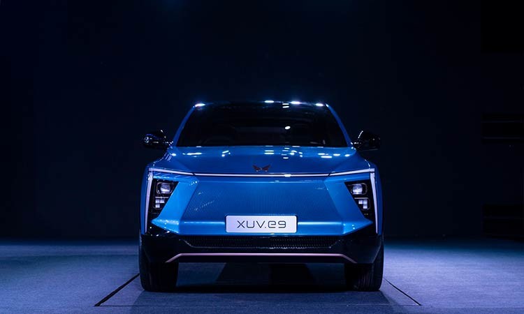 Mahindra introduces XUV.e9 and BE.05 electric SUVs concept in India ...