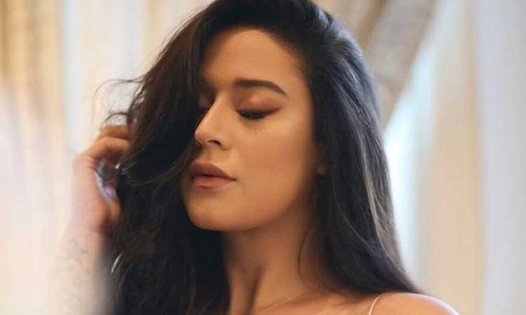 Tiger Shroff's sister Krishna Shroff sets internet on fire in these ...