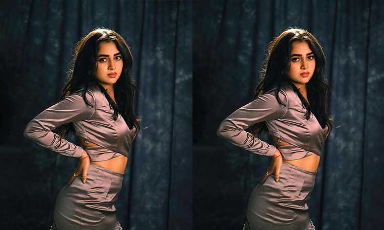 Tejasswi Prakash flaunts her curves in grey satin co-ord set