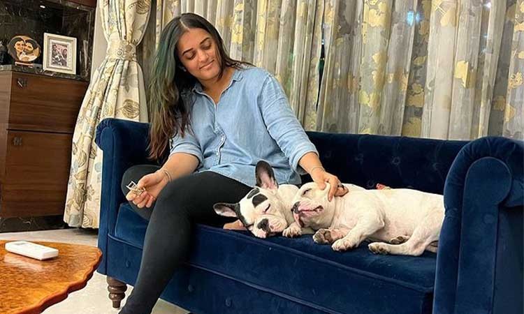 Devisha Shetty: Meet the beautiful wife of Team India's 360° batter ...