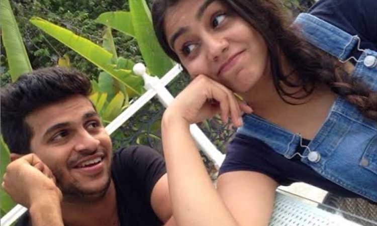 Mittali Parulkar: Meet the charming wife of India's sensational all ...