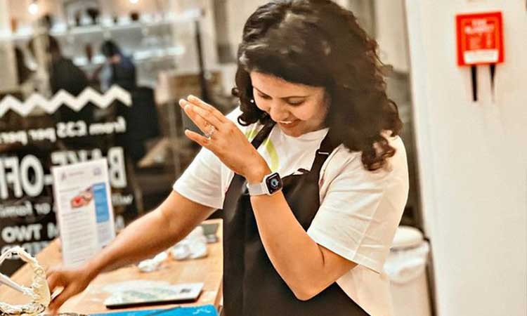 Prithi Narayanan: Meet the gorgeous wife of India's best spinner ...