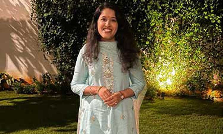 Aashita Sood Agarwal: Meet the gorgeous wife of India's talented batter ...