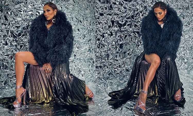 Jennifer Lopez Slays In Glamorous Thigh High Slit Metallic Gown