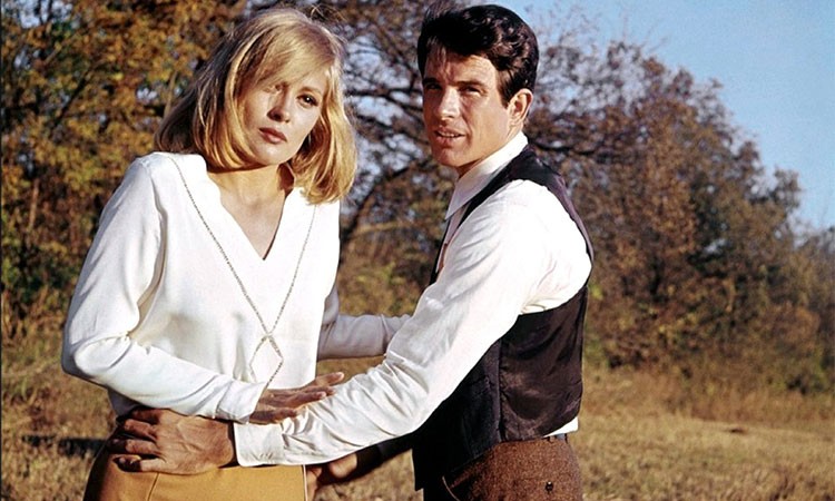 Top 10 romantic movies of Hollywood based on true stories