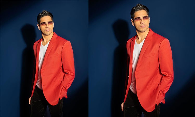 Top 10 action heroes of Bollywood