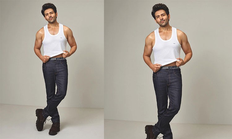 Top 10 romantic actors of Bollywood