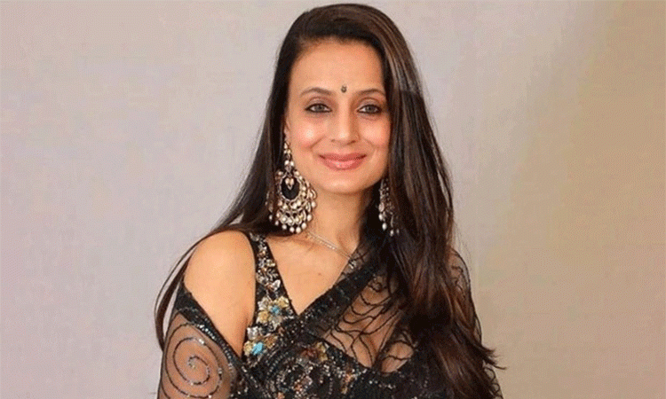 Top 10 unmarried Bollywood actresses who are over 30