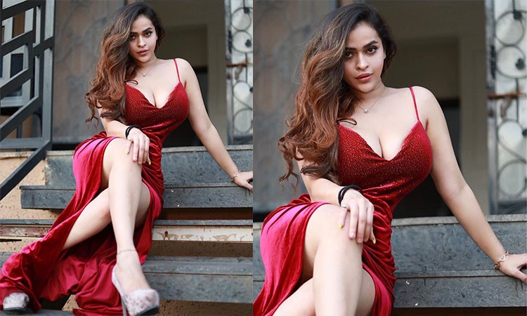 Sultry Glamour: Prajakta Dusane flaunts her curves in vibrant red gown