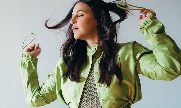 A bold and beautiful Neha Dhupia breaks the internet in ethnic ensemble