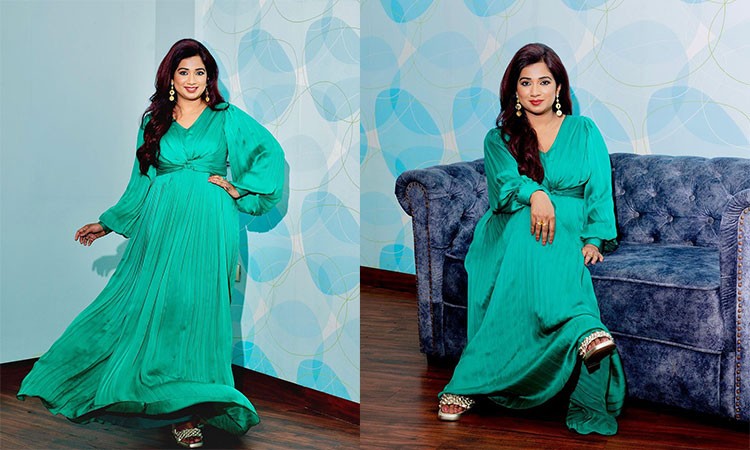 Graceful Glamour: Shreya Ghosal looks adorable in serene white gown